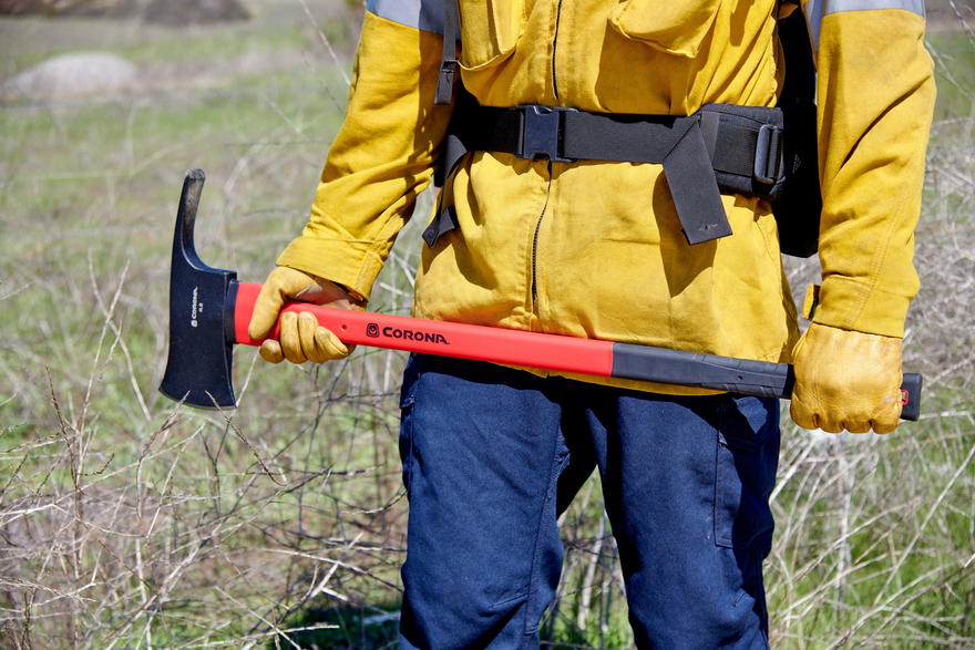 Shop Corona® Axes and Hatches | Corona® Tools | Corona Clipper Inc.